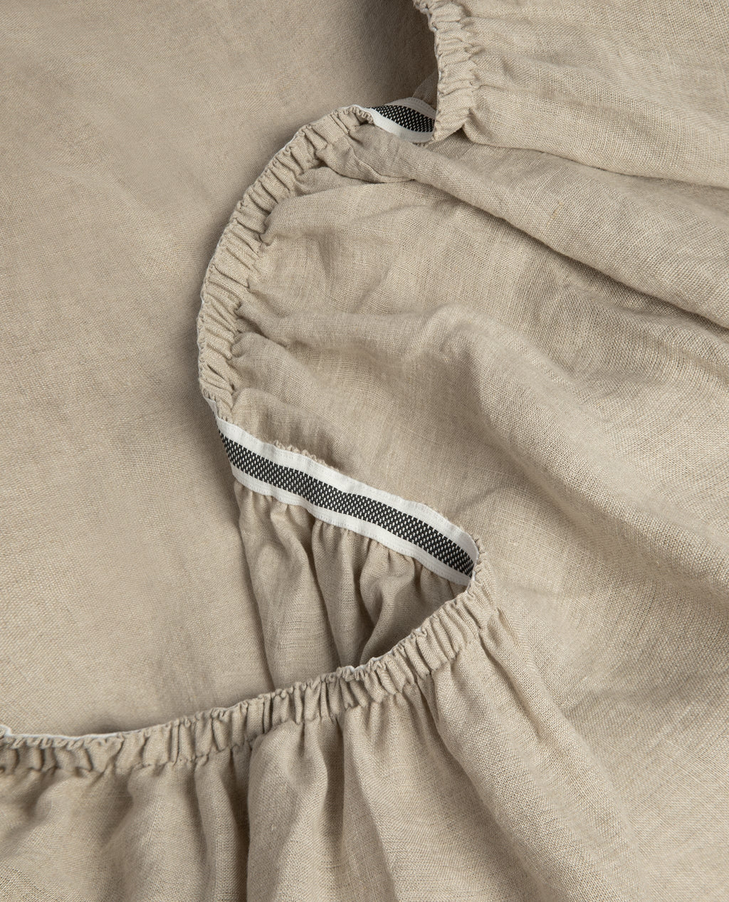 Relaxed & Refined Linen Fitted Sheet – Rise & Fall